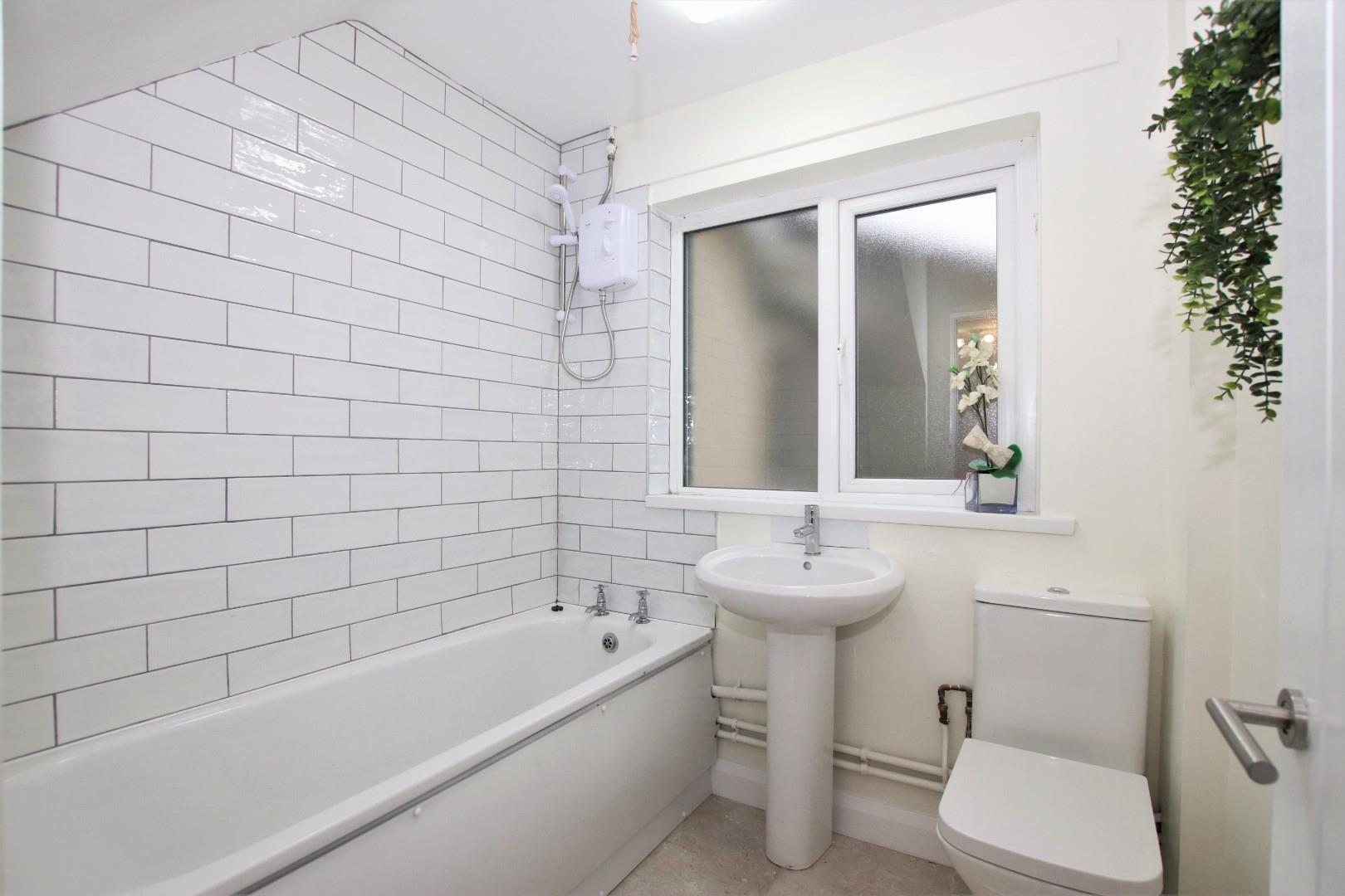 5 Eastbank, Strathfoyle, Derry/Londonderry BT47 6UW - SSTC - Homepage ...